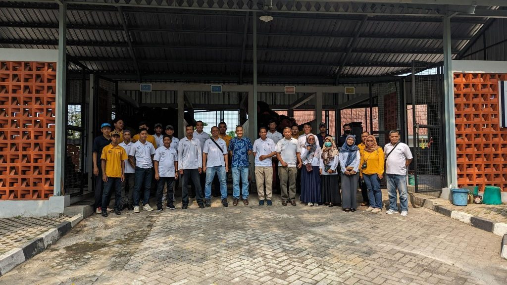 Reduce Residue, UGM’s Postgraduate School Learns Waste Management at ...